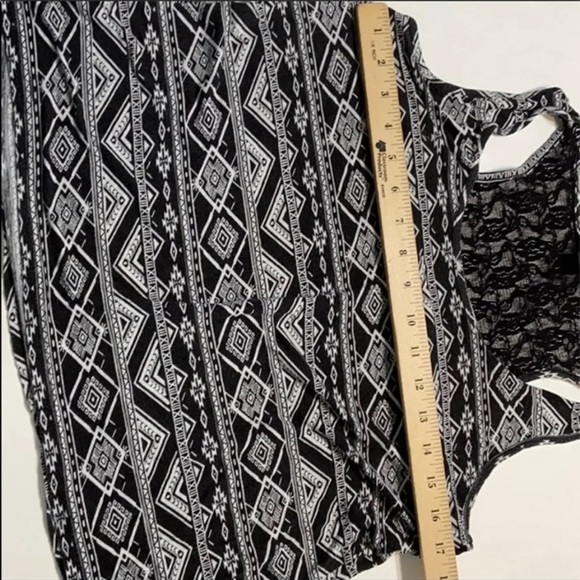 Amisu | Tops | Bundle 2 Tank Tops | Poshmark